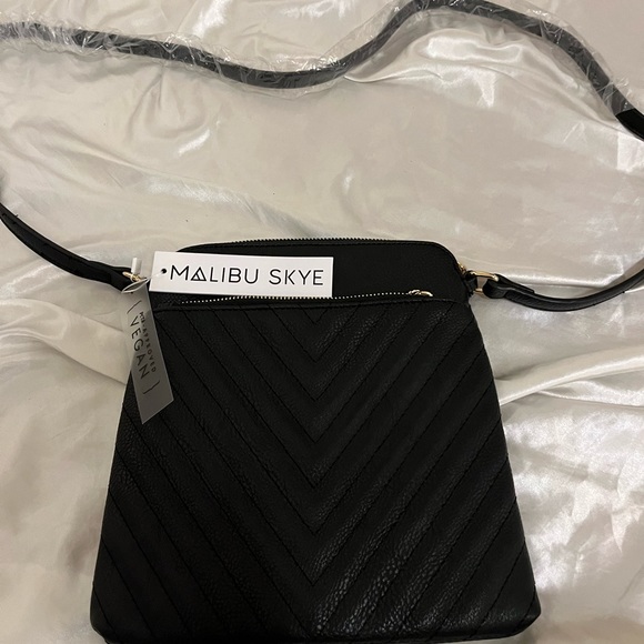 Malibu Skye | Bags | Crossbody Bag Malibu Skyenwt | Poshmark